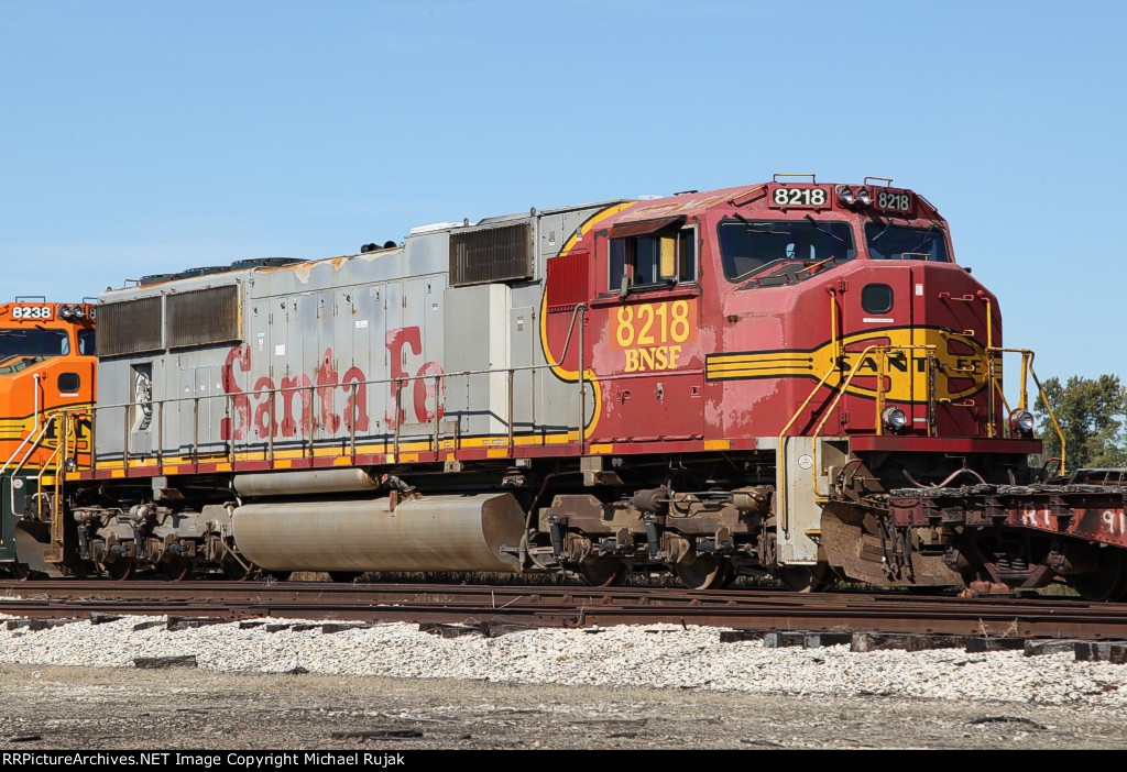 BNSF 8218